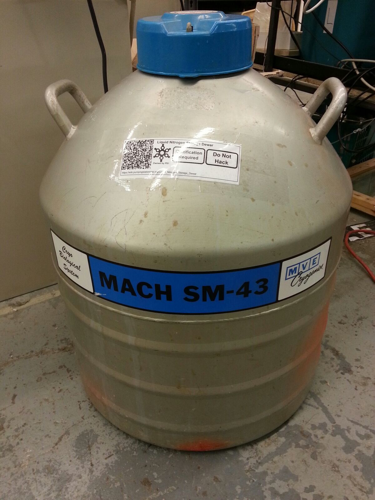 Liquid Nitrogen Storage Dewar - Pumping Station One