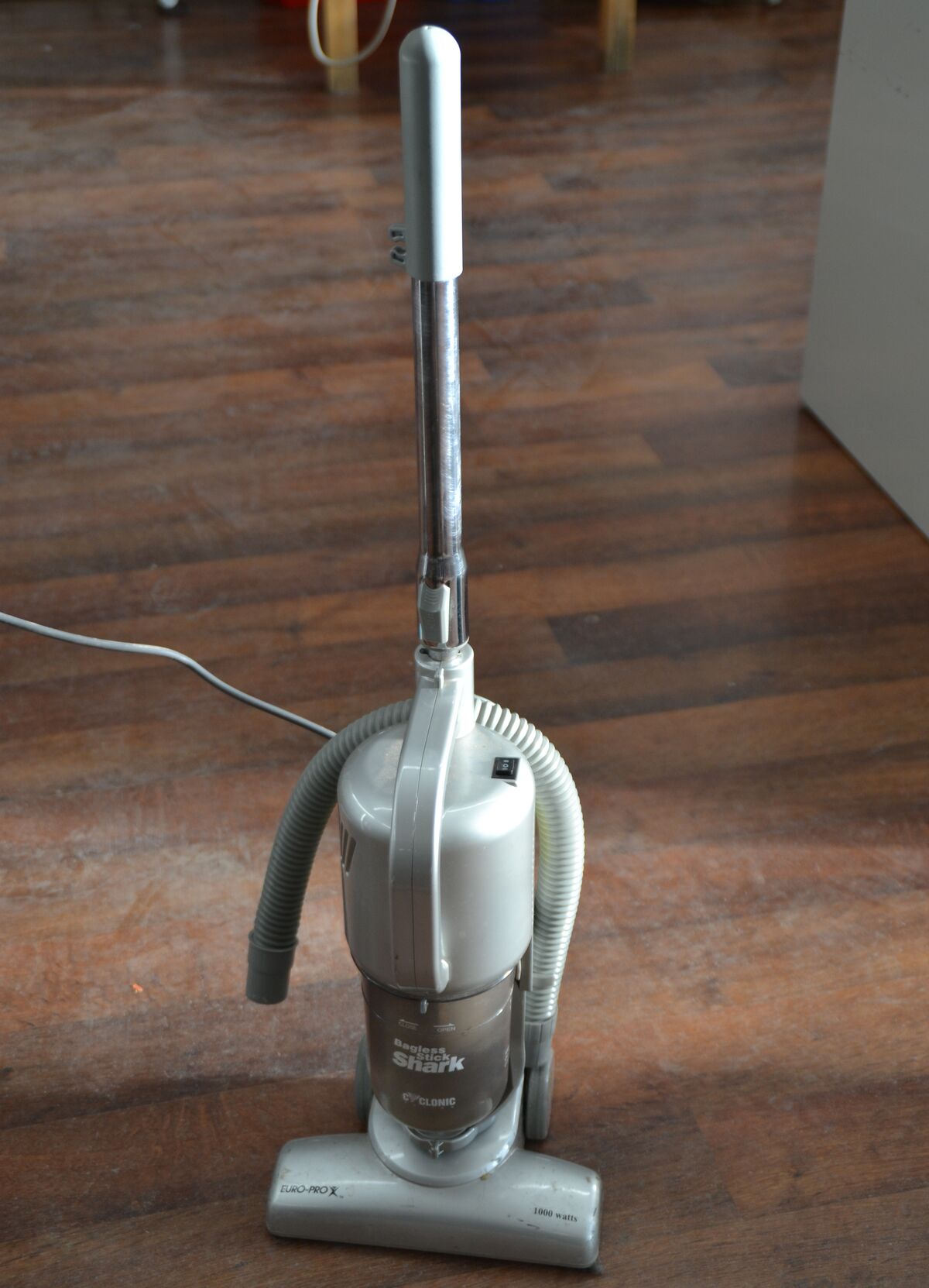 Shark Euro-Pro vacuum - Pumping Station One