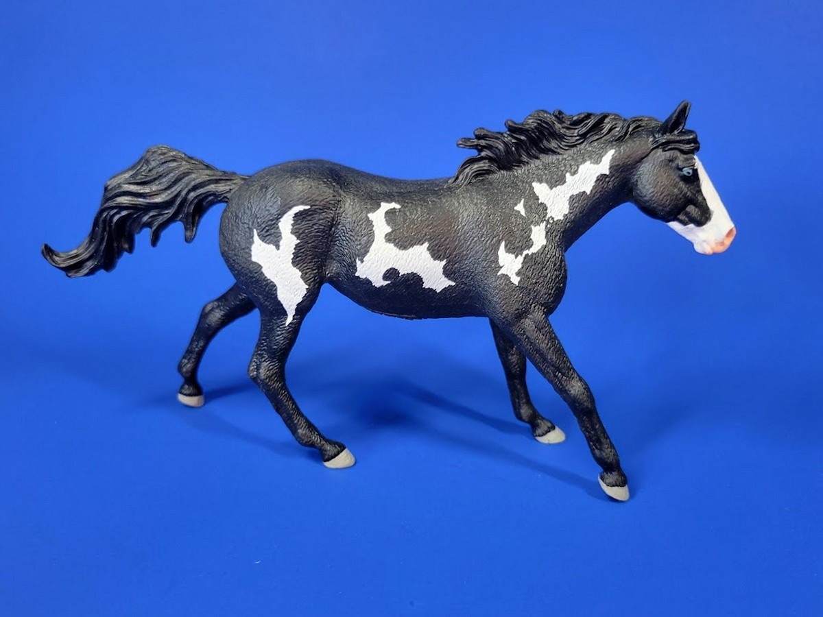 Schleich 14900 Paint Horse Gelding - Toy Animal Wiki