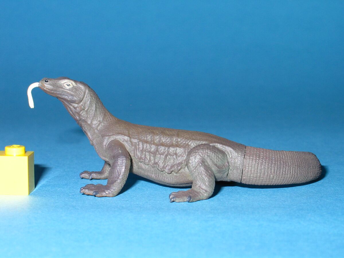 Kaiyodo Wild Rush Komodo dragon - Toy Animal Wiki