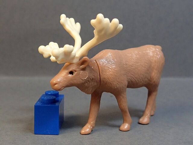 Ferrero Kinder TR008 Reindeer - Toy Animal Wiki