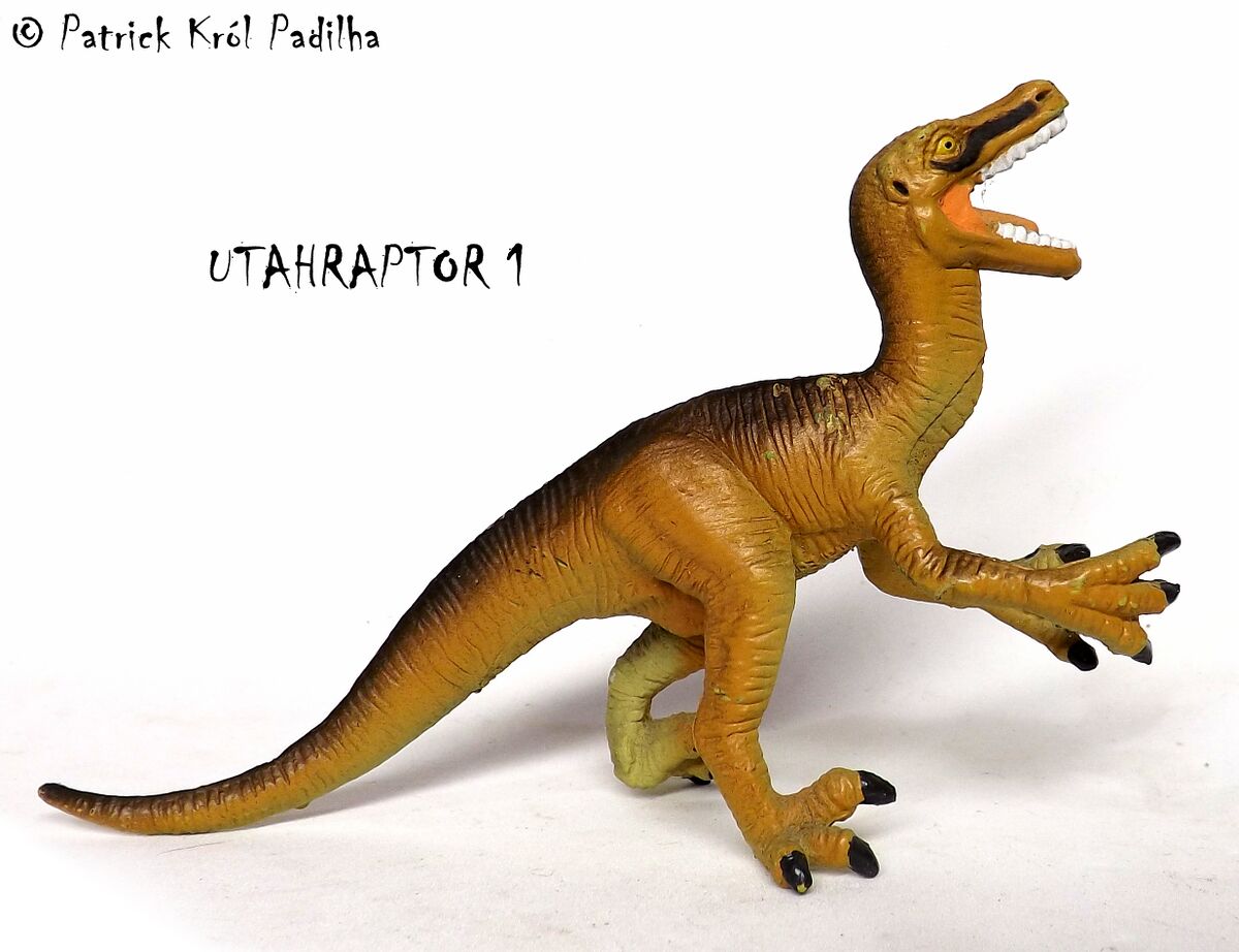 Salvat Utahraptor - Toy Animal Wiki